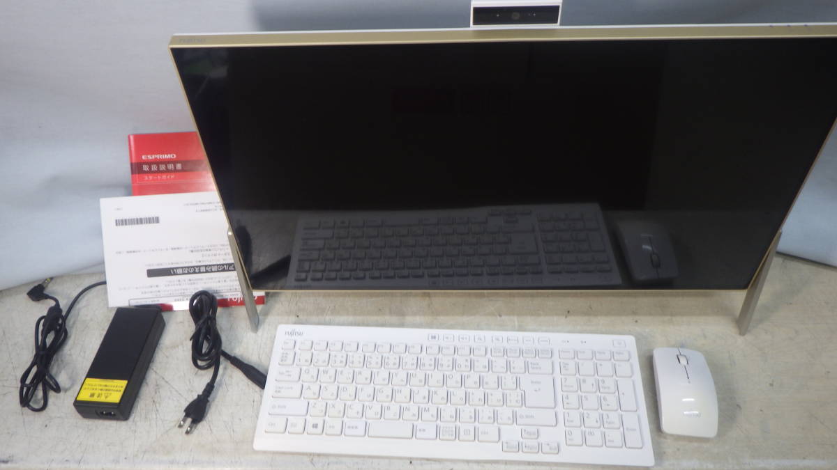 【やや傷や汚れあり】 Fujitsu i7-7700HQ/8G/1TB HDD/BD ESPRIMO FH77/B3 [FMVF77B3KG ...