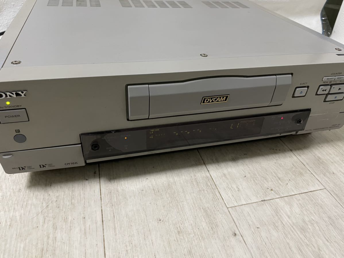 【やや傷や汚れあり】SONY DSR-30 DV/MiniDV ビデオデッキ 通電OK 1997年製の落札情報詳細 - ヤフオク落札価格検索 ...