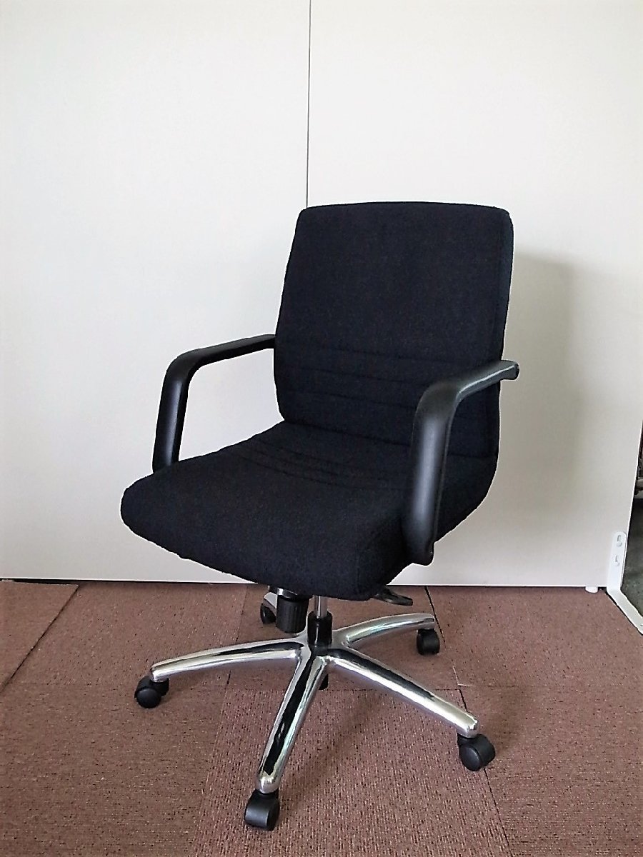 【目立った傷や汚れなし】《送料無料》未使用品 イトーキ C-1タイプ KWC-115C-Z9T1 肘付 エグゼクティブチェア 2022年製の落札情報詳細 - ヤフオク落札価格検索 オークフリー