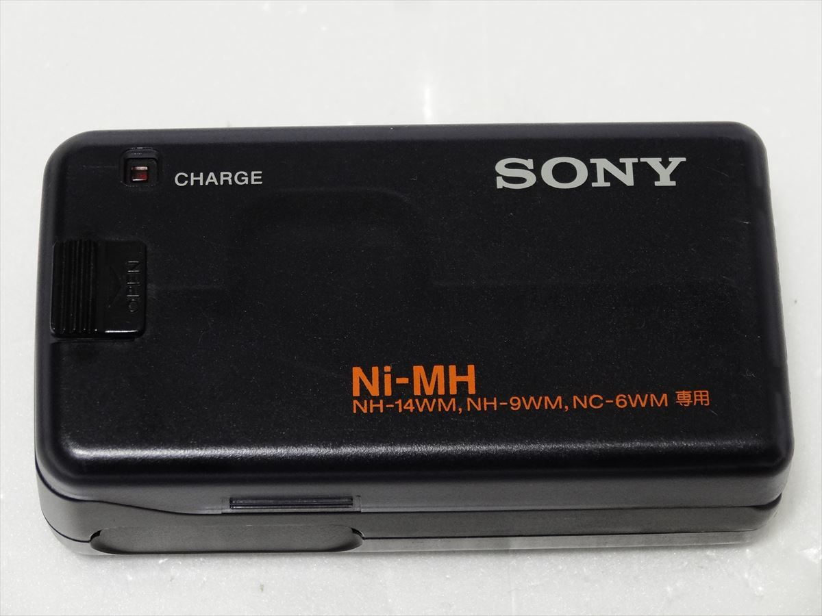 【目立った傷や汚れなし】SONY BC-9HM 純正 バッテリー充電器 ソニー NH-9WM / NC-6WM 用 送料220円 6WM ...