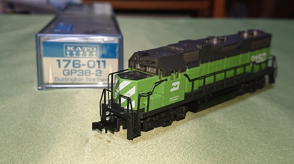【やや傷や汚れあり】KATO 176-011 EMD GP38-2 BURLINGTON NORTHERN #2150 BN カトー ...