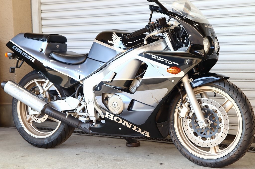 【目立った傷や汚れなし】CBR250R/MC19/実走行16470km/フルノーマル/カムギアトレイン/修復歴なし/ローンOK ...