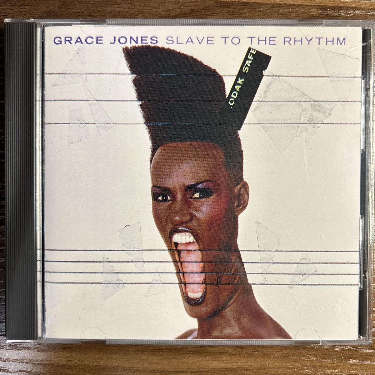 【やや傷や汚れあり】47036109;【国内盤/7inch/プロモ】Grace Jones グレイス・ジョーンズ / Slave to the Rhythm スレイヴ・トゥ・ザ・リズムの落札 ...