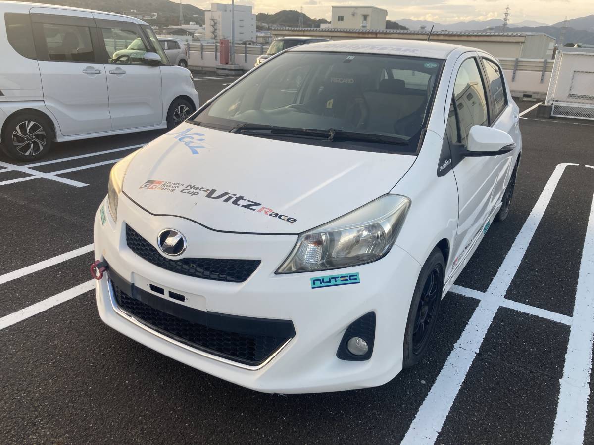【走行距離 24,650 km】トヨタ ヴィッツ NCP-131 カップカー 5速マニュアル TRD足回り ロールバー 社外アルミ レカロ ...