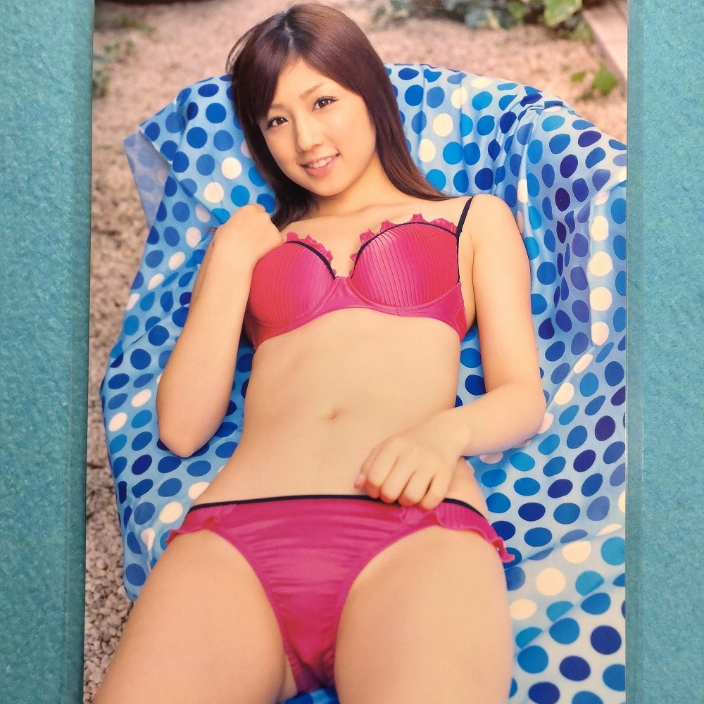 【目立った傷や汚れなし】★業務用ラミネート加工厚手★ R852 小倉優子 4p 切り抜き サイズ A4の落札情報詳細 Yahoo