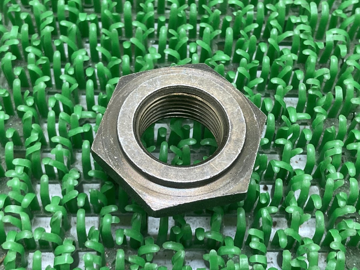 【未使用】ゼファー1100 クラッチナット 92015-1929 在庫有 即納 カワサキ 純正 新品 バイク 部品 ZX-9R 車検 ...