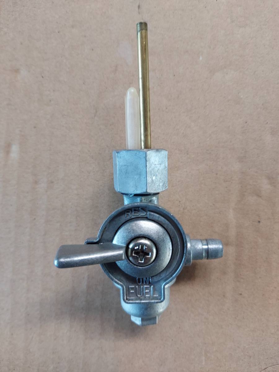 【未使用】GT50 GT80 フューエルコック 367-24500-04 2A3 2A4 3M7 3M8 4M7 4M8 ヤマハ純正 当時物の ...