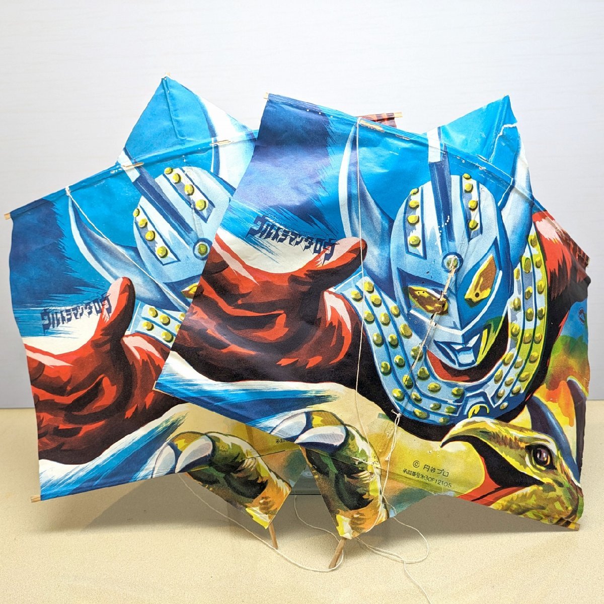 【全体的に状態が悪い】和凧・ウルトラマンタロウ・円谷プロ・昭和レトロ・2枚セット・No.240207-02・梱包サイズ100の落札情報詳細 ...