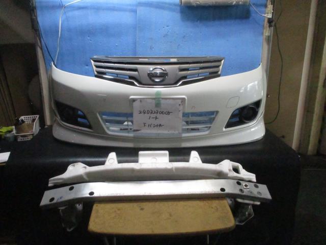 【傷や汚れあり】ノート DBA-E11 フロントバンパー カラー/ QX1 F2022-8Y21E 438167の落札情報詳細 - Yahoo!オークション落札価格検索 オークフリー