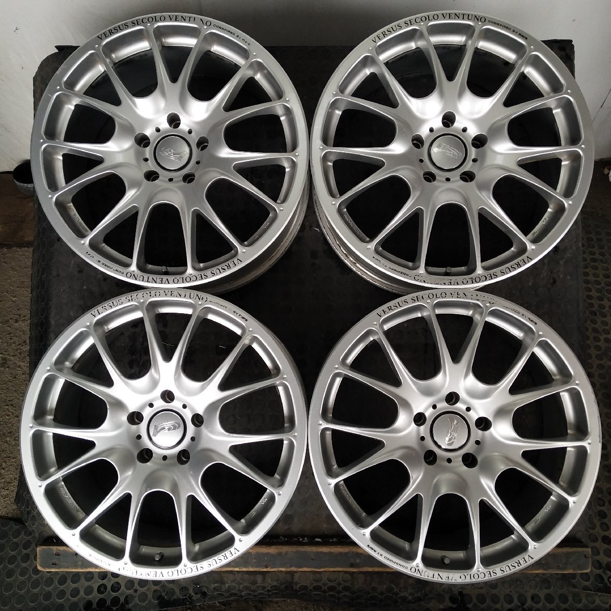 【傷や汚れあり】管理番号：A3-204【4本価格】【18x7.5J 5x114.3 ET+42 ハブ73】RAYS VERSUS・クラウン オデッセイ スカイライン等・適格請求書発行可能の落札 ...