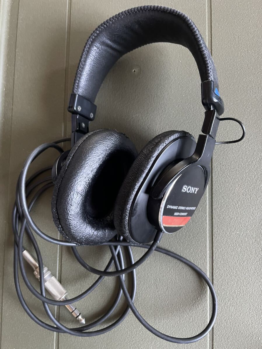 【全体的に状態が悪い】SONY MDR-CD 900ST ジャンクの落札情報詳細 - ヤフオク落札価格検索 オークフリー