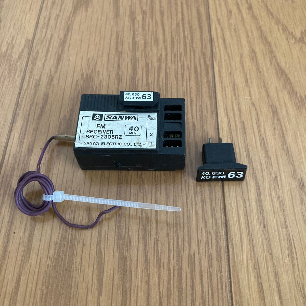 【やや傷や汚れあり】サンワ RX-431 受信機 FM40MHz SANWA 65番クリスタル付 動作未確認 中古品の落札情報詳細 - Yahoo!オークション落札価格検索 オークフリー