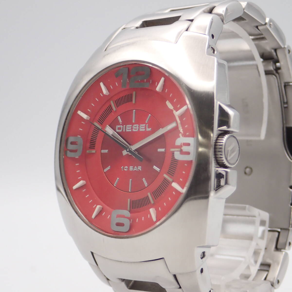 【傷や汚れあり】え06345/DIESEL ディーゼル/クオーツ/メンズ腕時計/文字盤 レッド/DZ-1112の落札情報詳細 - Yahoo!オークション落札価格検索 オークフリー