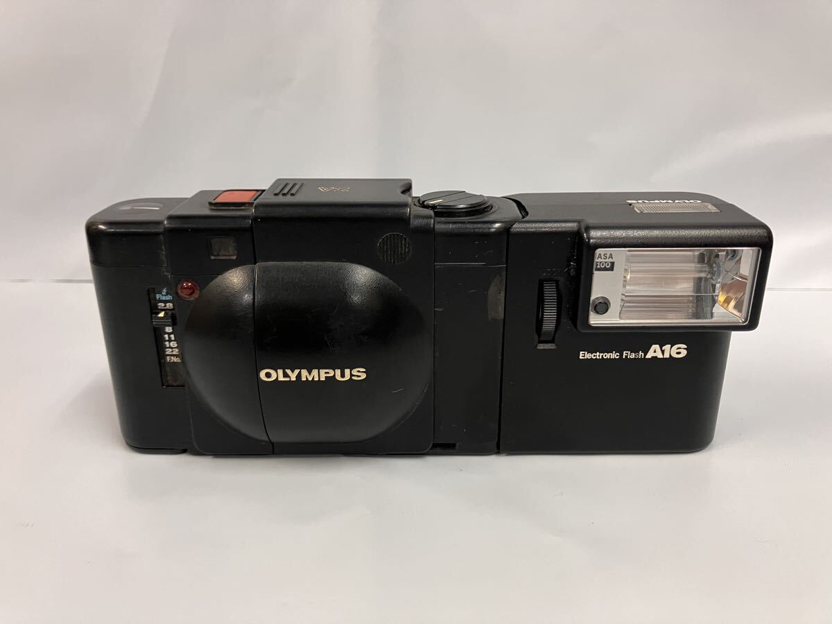 【やや傷や汚れあり】中a 003 OLYMPUS オリンパス XA F.ZUIKO 1:2.8 f=35mm Electronic Flash A16 コンパクトフィルムカメラ 中古品の落札 ...
