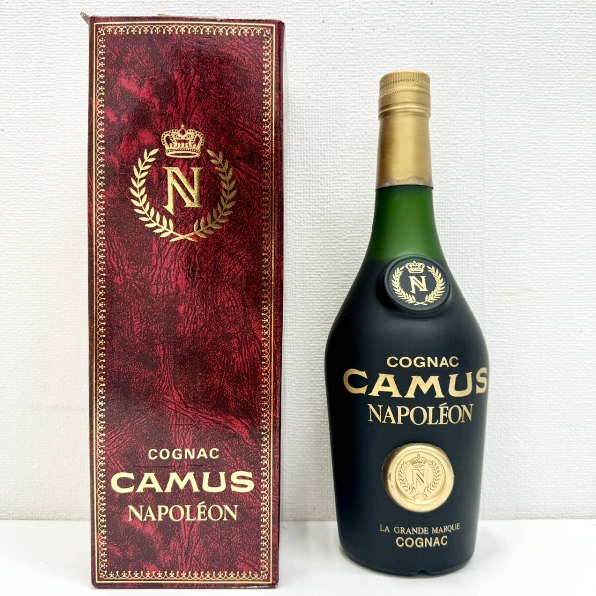 【未使用】【EB-0827.1-229】1円～ CAMUS COGNAC NAPOLEON カミュ コニャック ナポレオン 700ml 40％ 古酒 箱付き 未開栓 中古 保管品 状態写真参照 ...