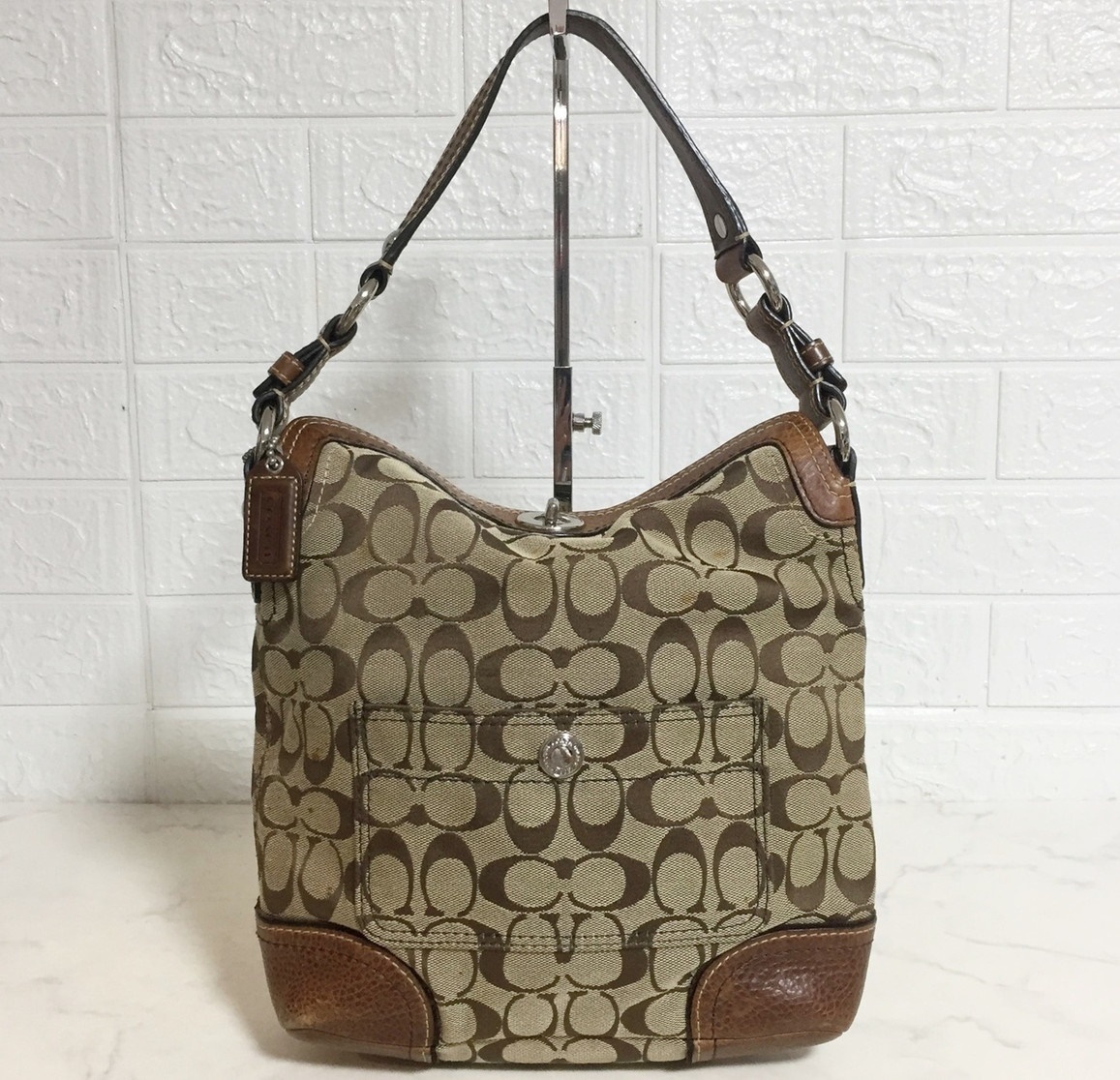 【やや傷や汚れあり】no28372 COACH コーチ 10981 本革 レザー キャンバス シグネチャー 肩掛けショルダー ハンド バッグの ...