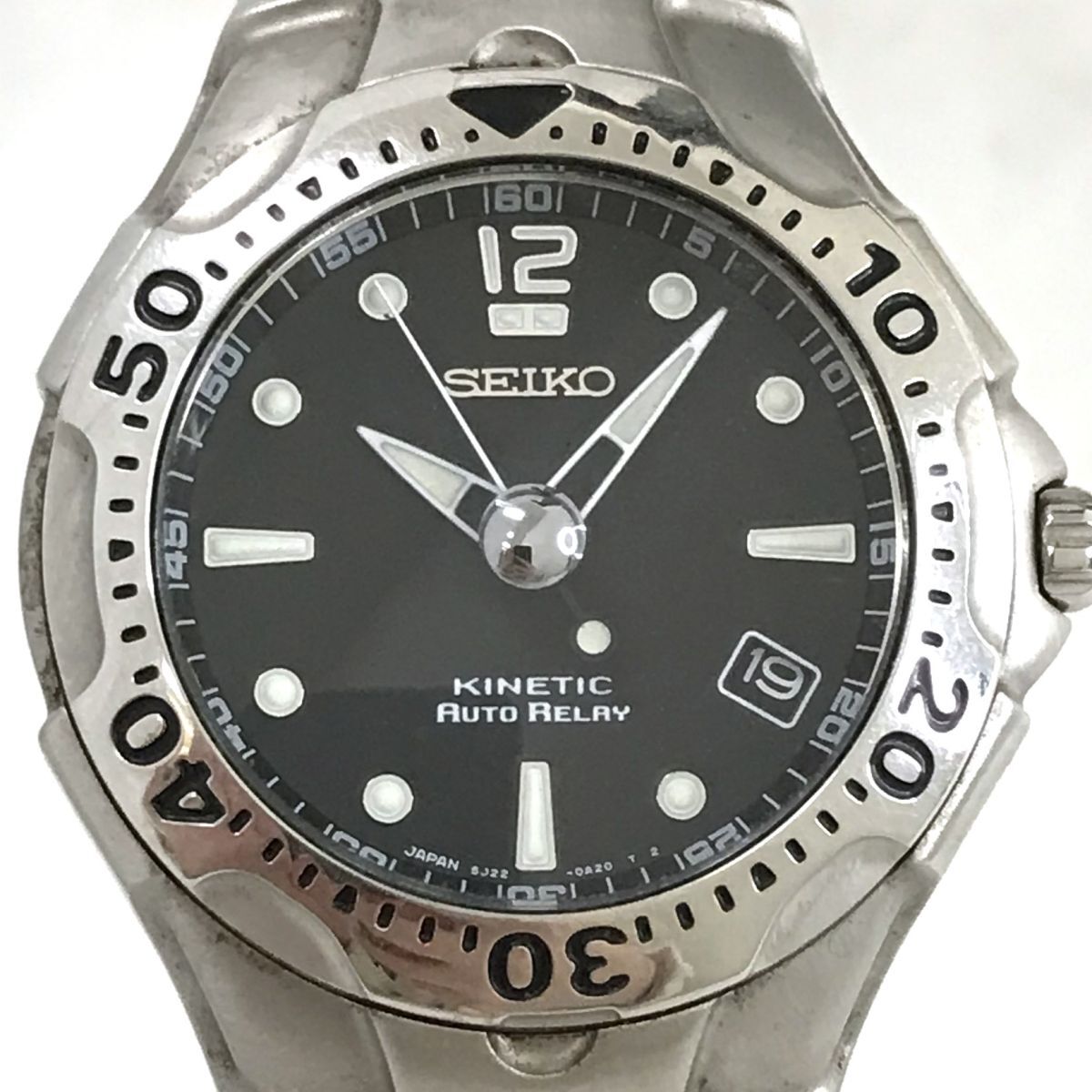 【目立った傷や汚れなし】美品 SEIKO セイコー Auto Relay オートリレー 腕時計 5J22-0A50 キネティック 自動巻き オートマティック カレンダー ブラック ラウンドの ...