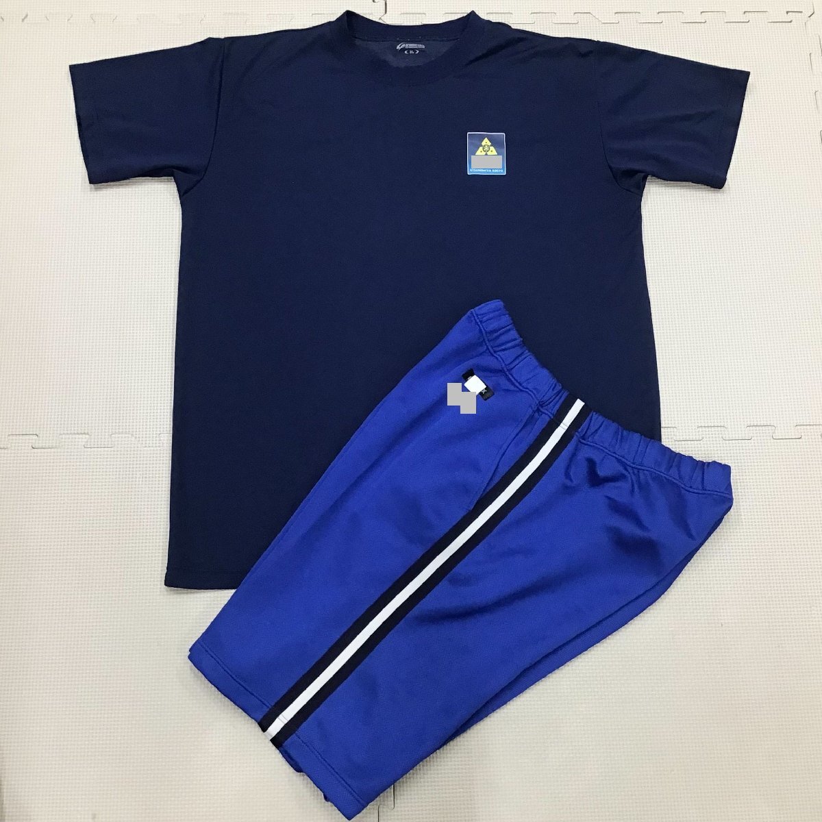【全体的に状態が悪い】O1060/T617(中古)栃木県 宇都宮工業高校 体操着 2点 /指定品/半袖:3L/ハーフパンツ:3L/cramerPRO/miuex/紺/青/ジャージ/男子生徒 ...