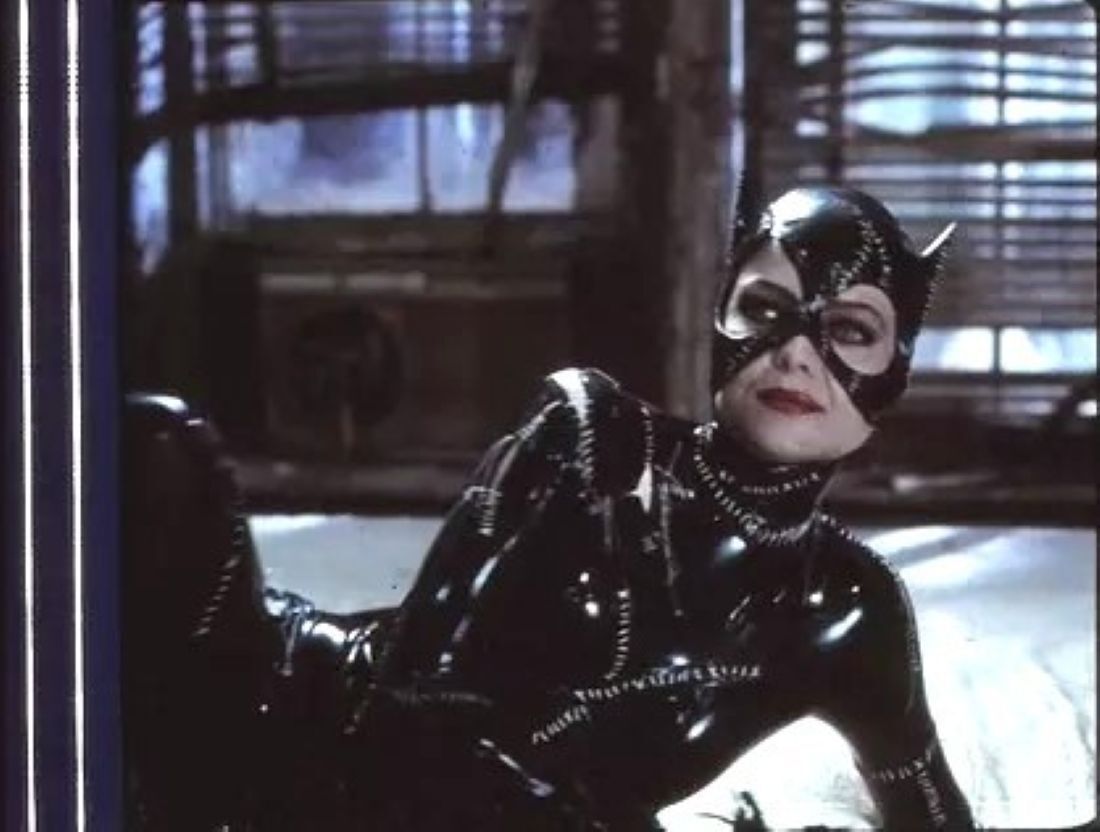 【目立った傷や汚れなし】バットマンリターンズ 35mm映画フィルム ミシェルファイファー キャットウーマン ダニーデヴィート ペンギン 連続5コマ BATMAN RETURNSの落札情報詳細 ...