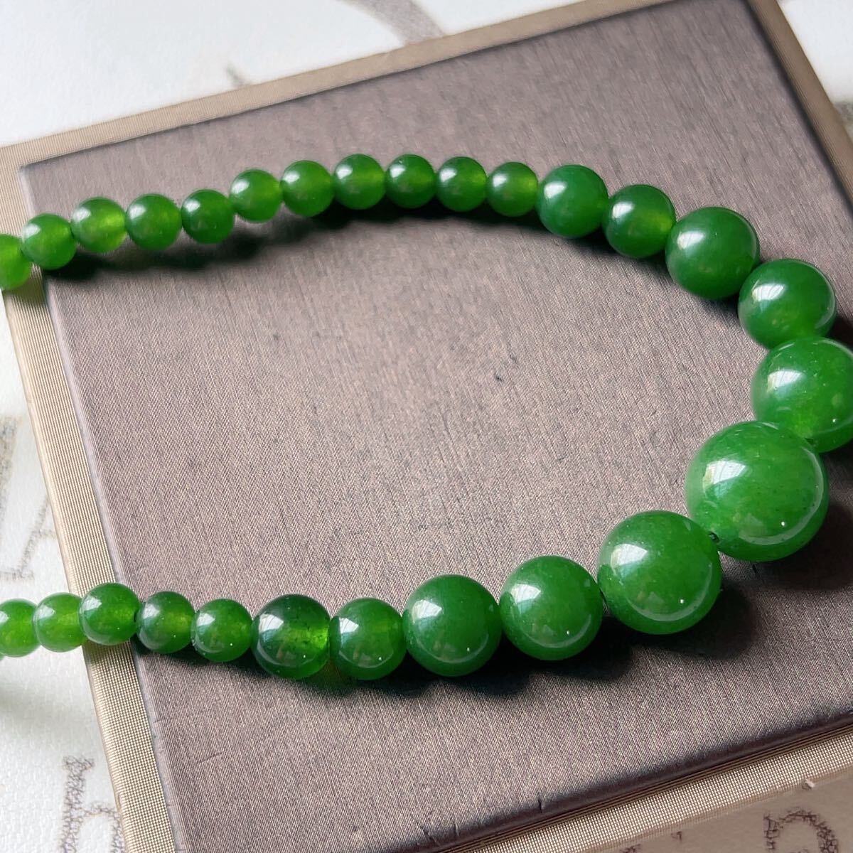 【未使用】 台湾碧玉 翡翠・ヒスイ ネックレス 天然石 パワーストーン 巾着袋付き プレゼントにも033P5127の落札情報詳細 - Yahoo!オークション落札価格検索 オークフリー