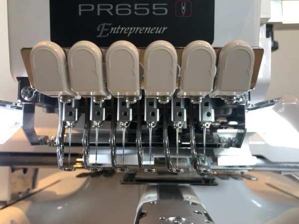 定価84万 岐阜市発 brother プロ用刺しゅうミシン Entrepreneur PR655 液晶画面付6針刺繍ミシン PRT0901 ...