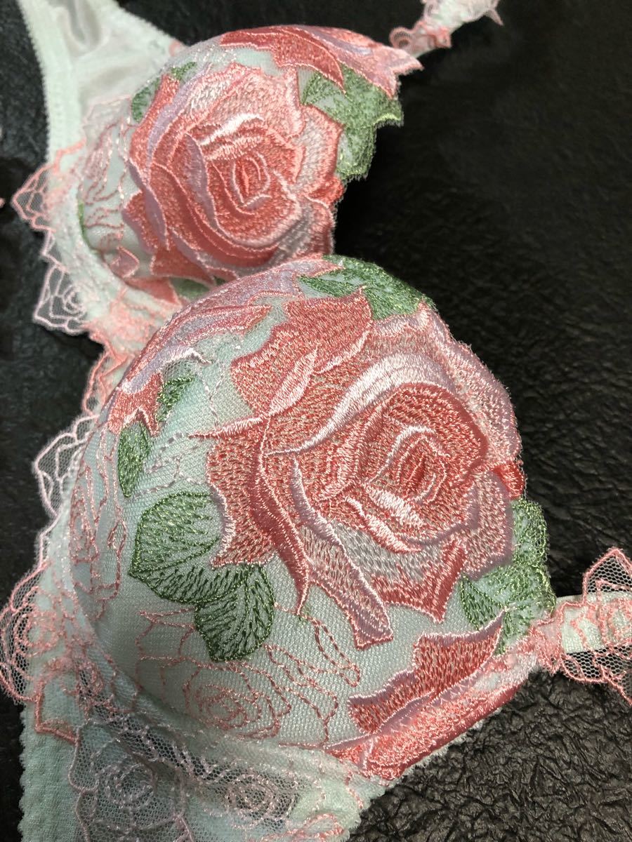 【未使用】送料込 新品未使用 サルート リブ E65&M&M SXの落札情報詳細 - Yahoo!オークション落札価格検索 オークフリー