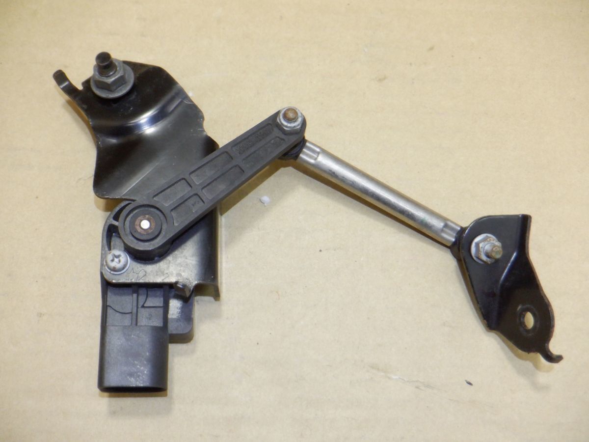 203331)平成26年 スカイライン V36 リアハイトセンサー 53820-JK00Bの落札情報詳細 - Yahoo!オークション落札価格検索 オークフリー