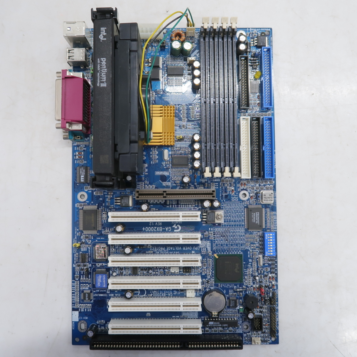 マザーボード / CPUセット (GIGABYTE GA-BX2000+ / Pentium II 400MHz) ジャンク P10137の ...